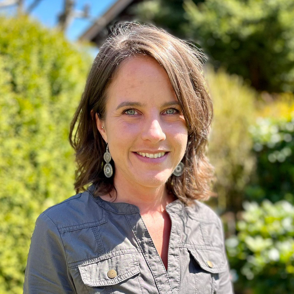 Sandra Hoops - Zertifizierte Vergabemanagerin - Sana Kliniken AG | XING