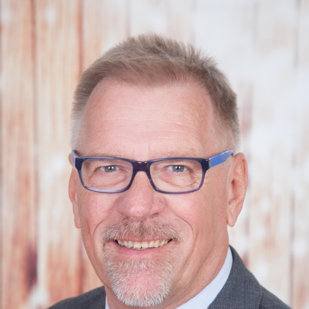 Martin Neumeier - im Ruhestand - dignitate Beratung | XING