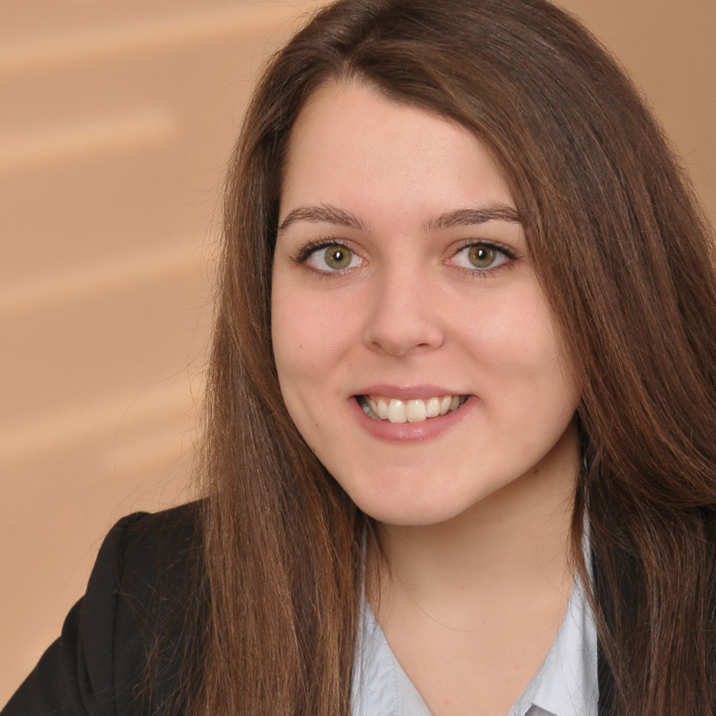 Stephanie Becker's Instagram, Twitter & Facebook on IDCrawl