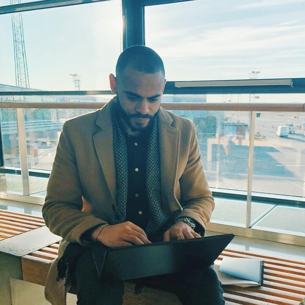 Sebastian Grey - Forex Market Analyst/ Currency Reseacher/ Currency ...