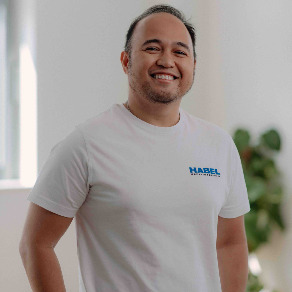 Jasper Granada - Financial Services Representative - Access Worldwide Communications | XING