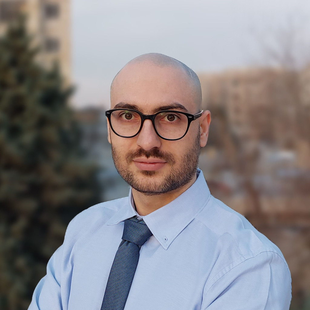 Amir Kamali - Developer - MimicAPI | XING