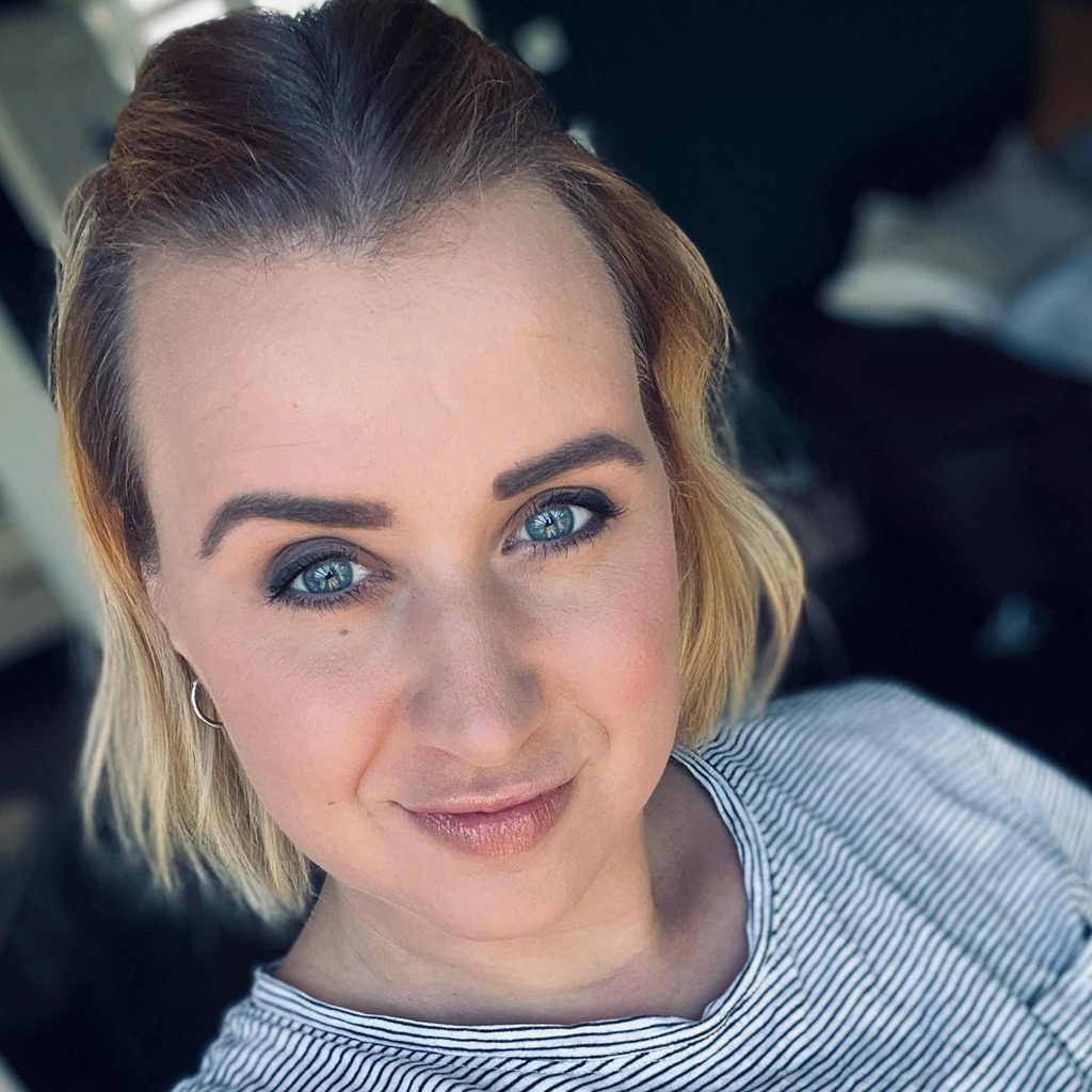 Andrea Rohmann - Pflegedienstleitung - AWO Bezirksverband Weser-Ems e.V ...