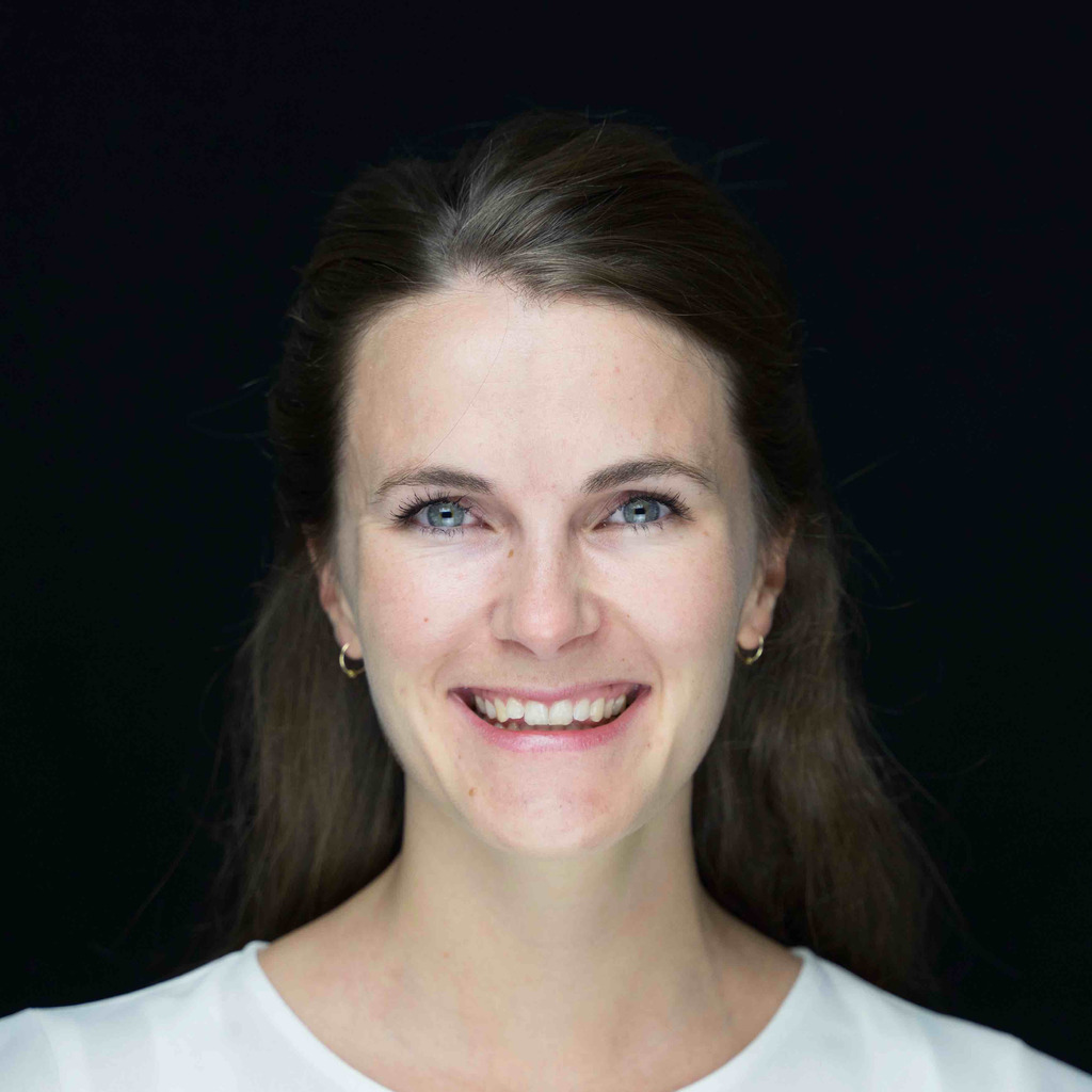 Nele Bark - Manager Corporate Strategy - port f | XING