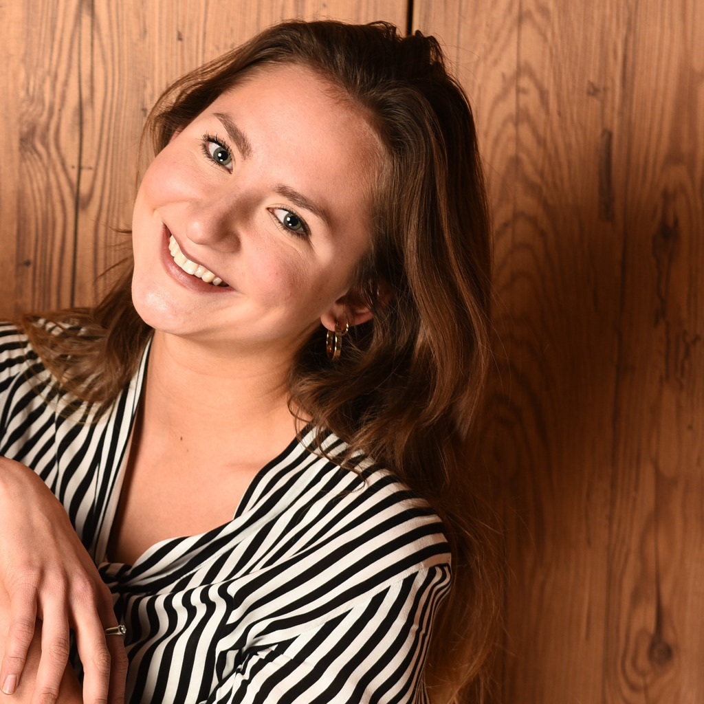 Alexandra Dirian - BWL - Hochschule für angewandte Wissenschaften ...