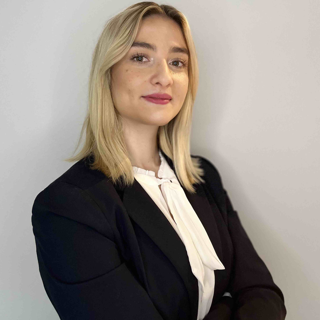 Sarah Grimm - Customer Service Representative - J. Rettenmaier & Söhne ...