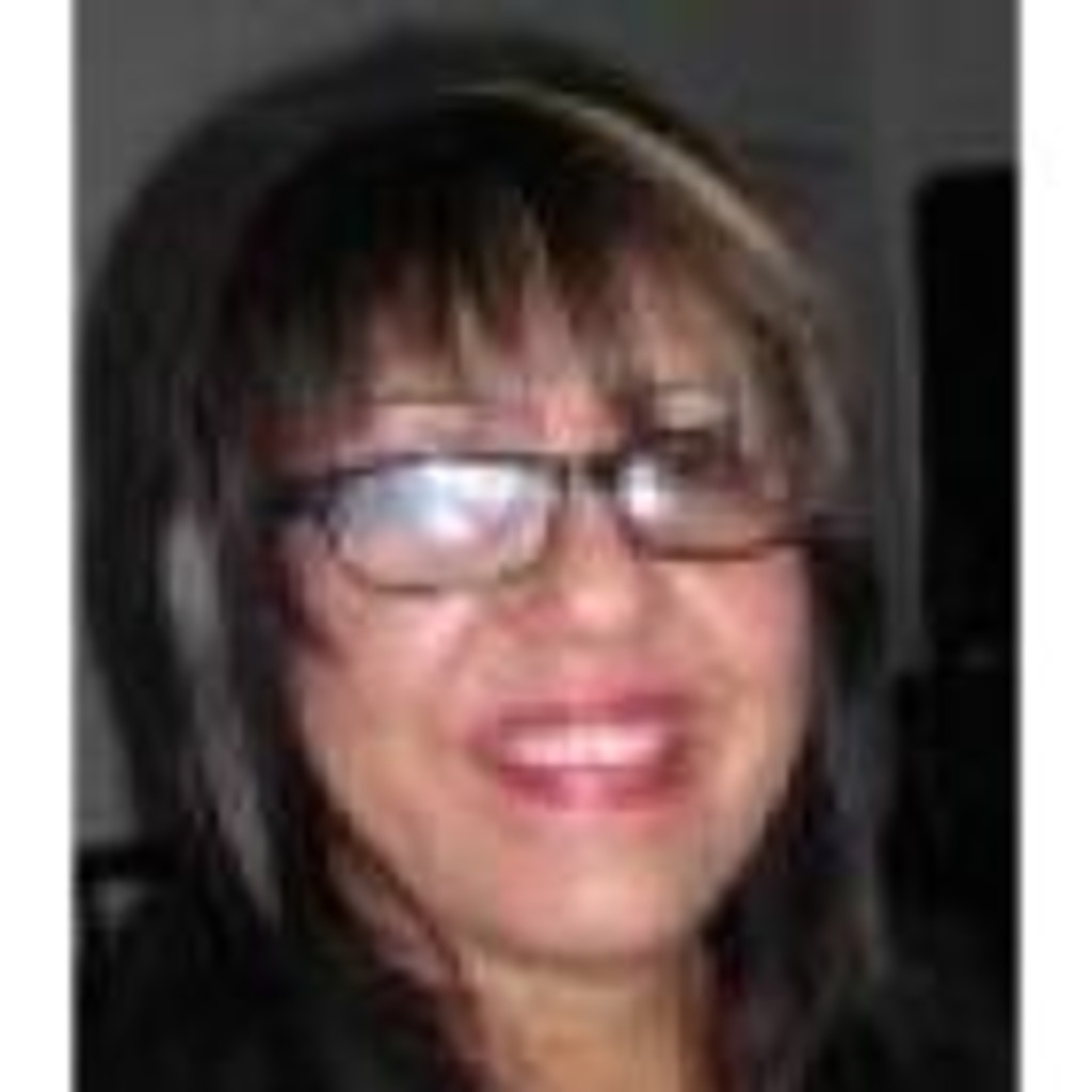 Julia Valenzuela's Instagram, Twitter & Facebook on IDCrawl