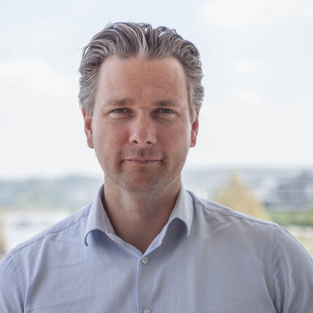 Robert Hartung - Senior Vice President / General Manager - Vorwerk ...