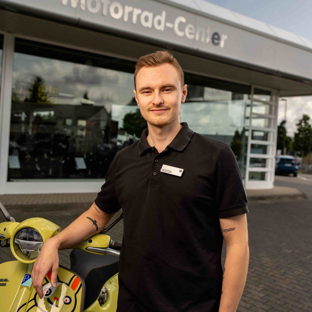 Alex Hochhalter - Automobilkaufmann - Vogelsang Automobile GmbH & Co ...