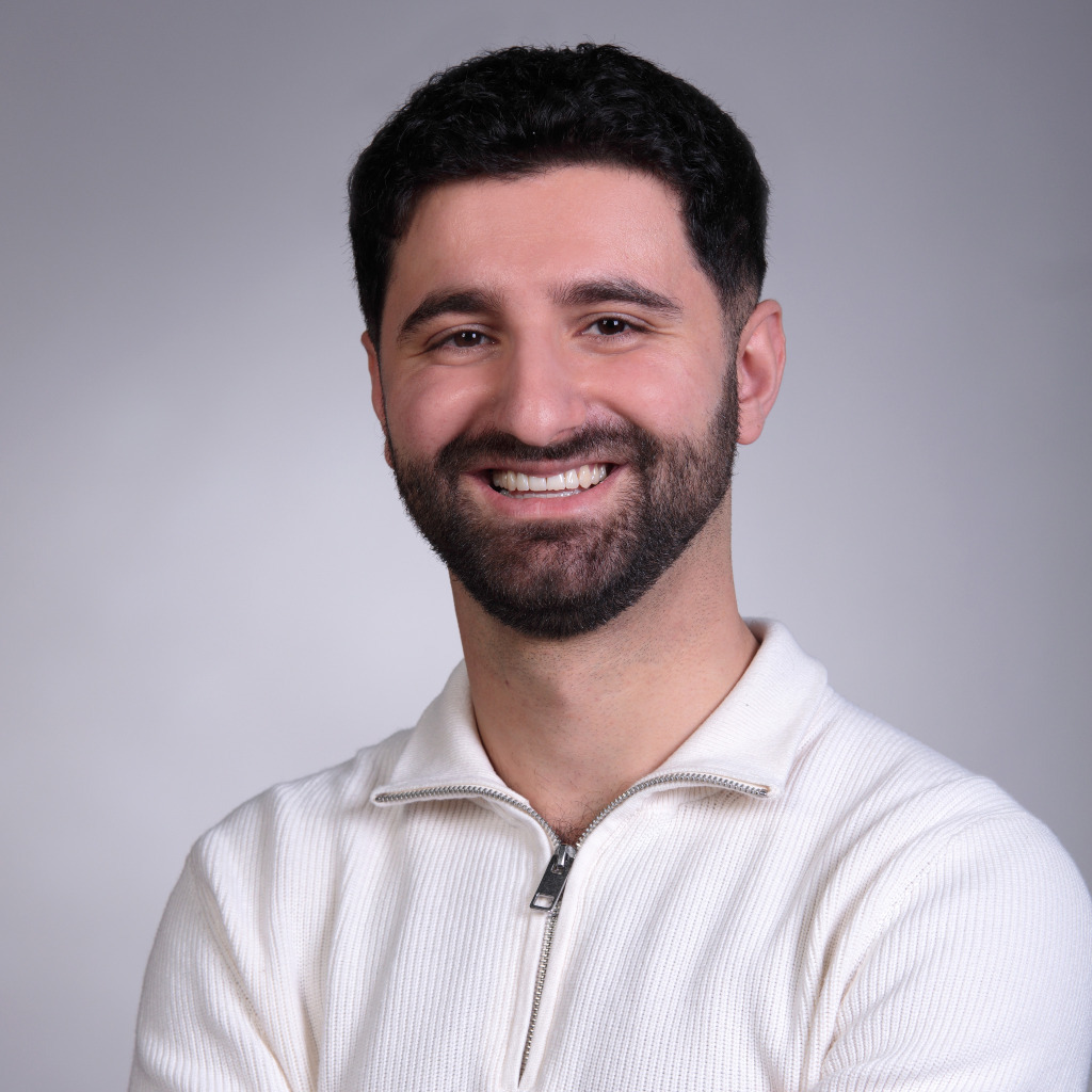 Diako R. Aziz - CEO and Co-Founder of The Purrfect Studio München ...