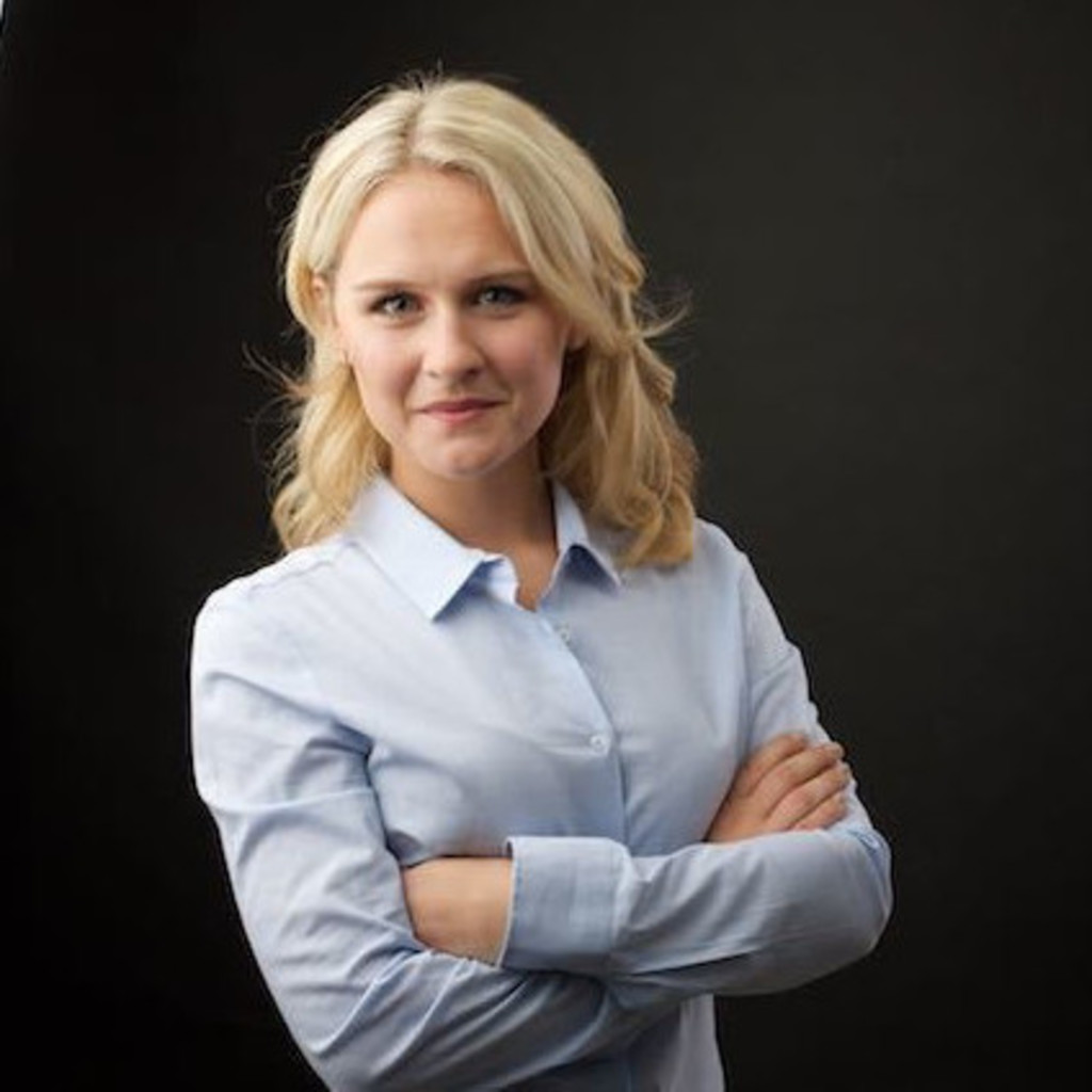 Lisa Kolb - Assistentin der Geschäftsleitung - Audi Stuttgart GmbH | XING