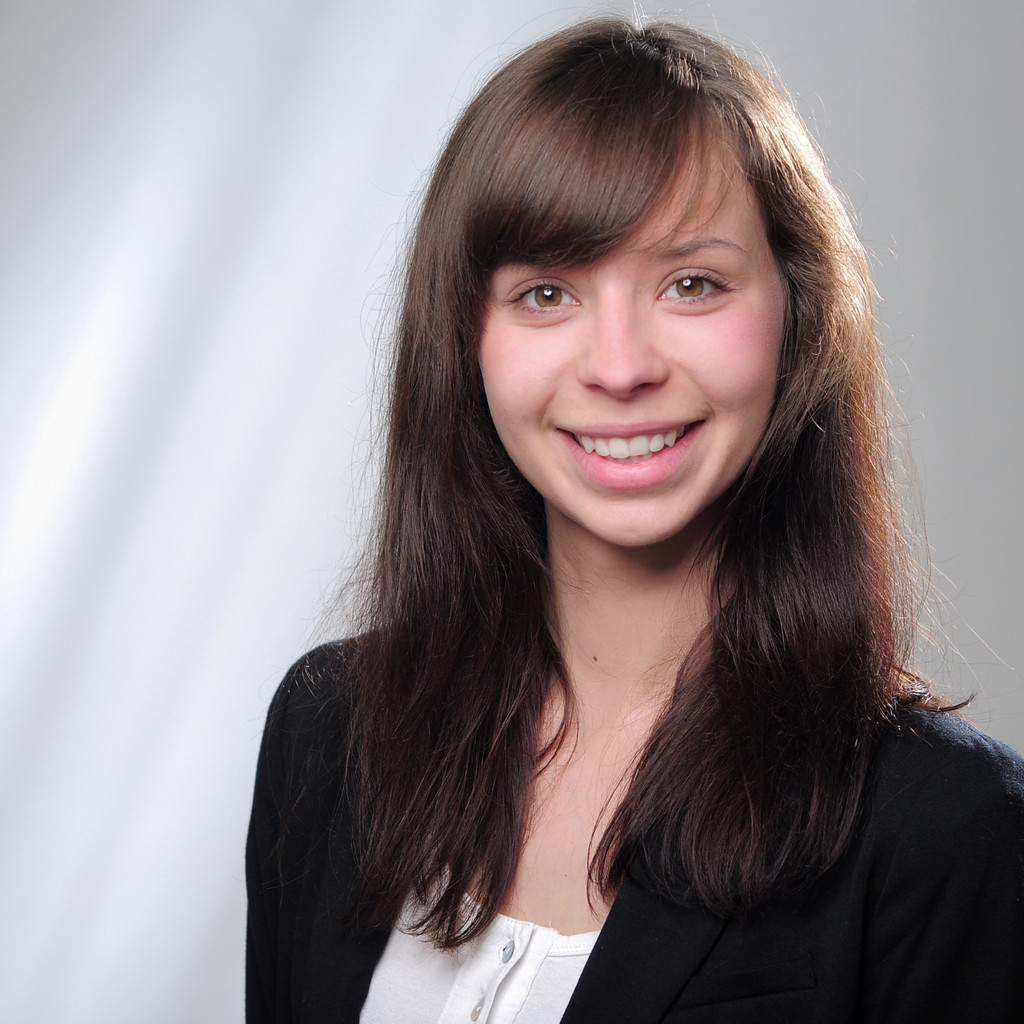 Jennifer Leopold's Instagram, Twitter & Facebook on IDCrawl