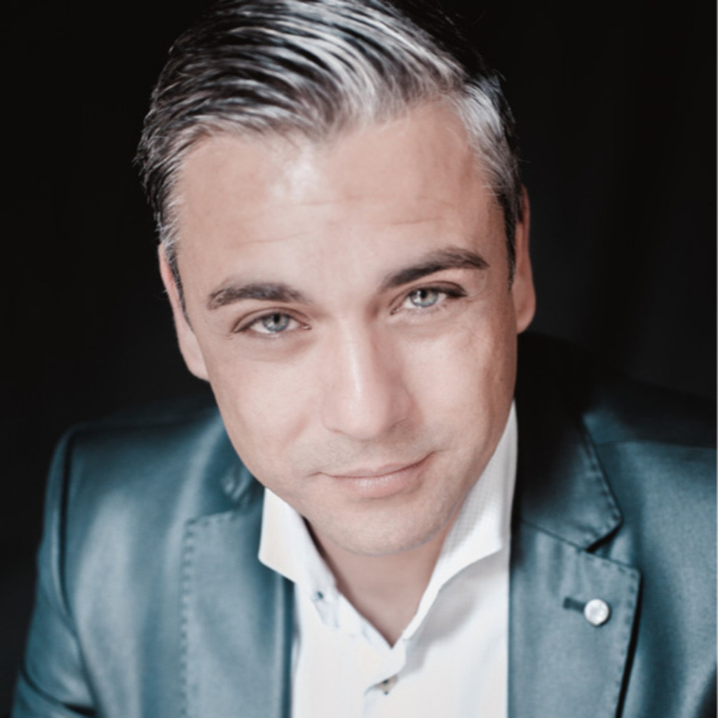 Darijo Novak Executive MBA - Verkaufsleiter - Valora Schweiz AG | XING