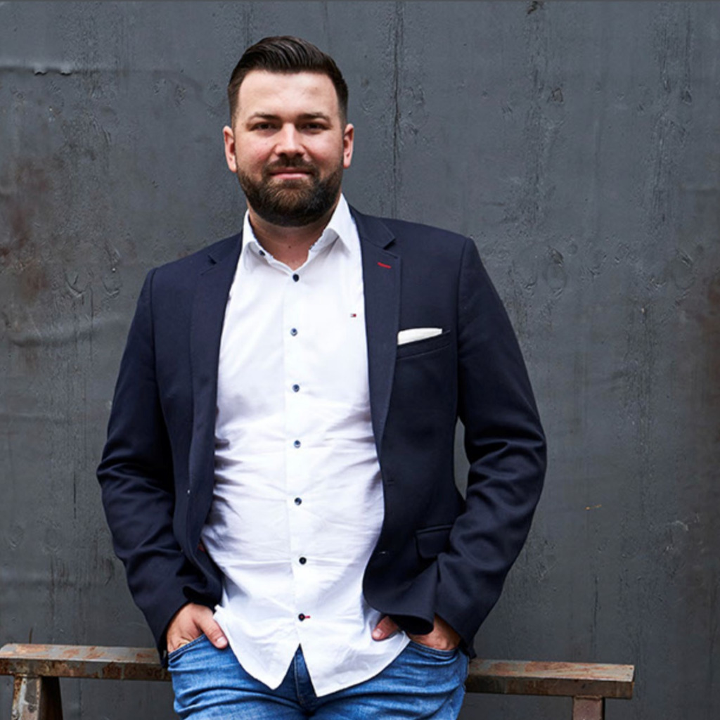 Lucas Janssen - Betriebswirtschaftslehre - Rheinische Fachhochschule ...