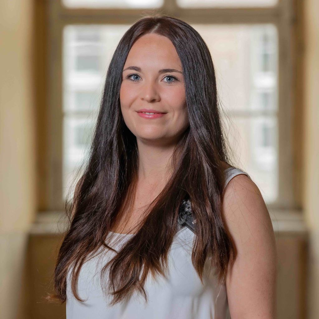 Alexandra Molitor - Geschäftsführer - AL real Estate GmbH | XING