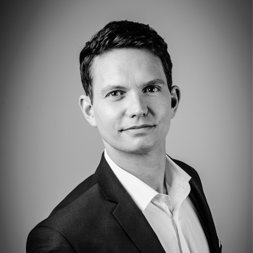 Dr. Robert Dittmer - Head of Internal Venture Medical Wearables - Heraeus Deutschland GmbH & Co ...