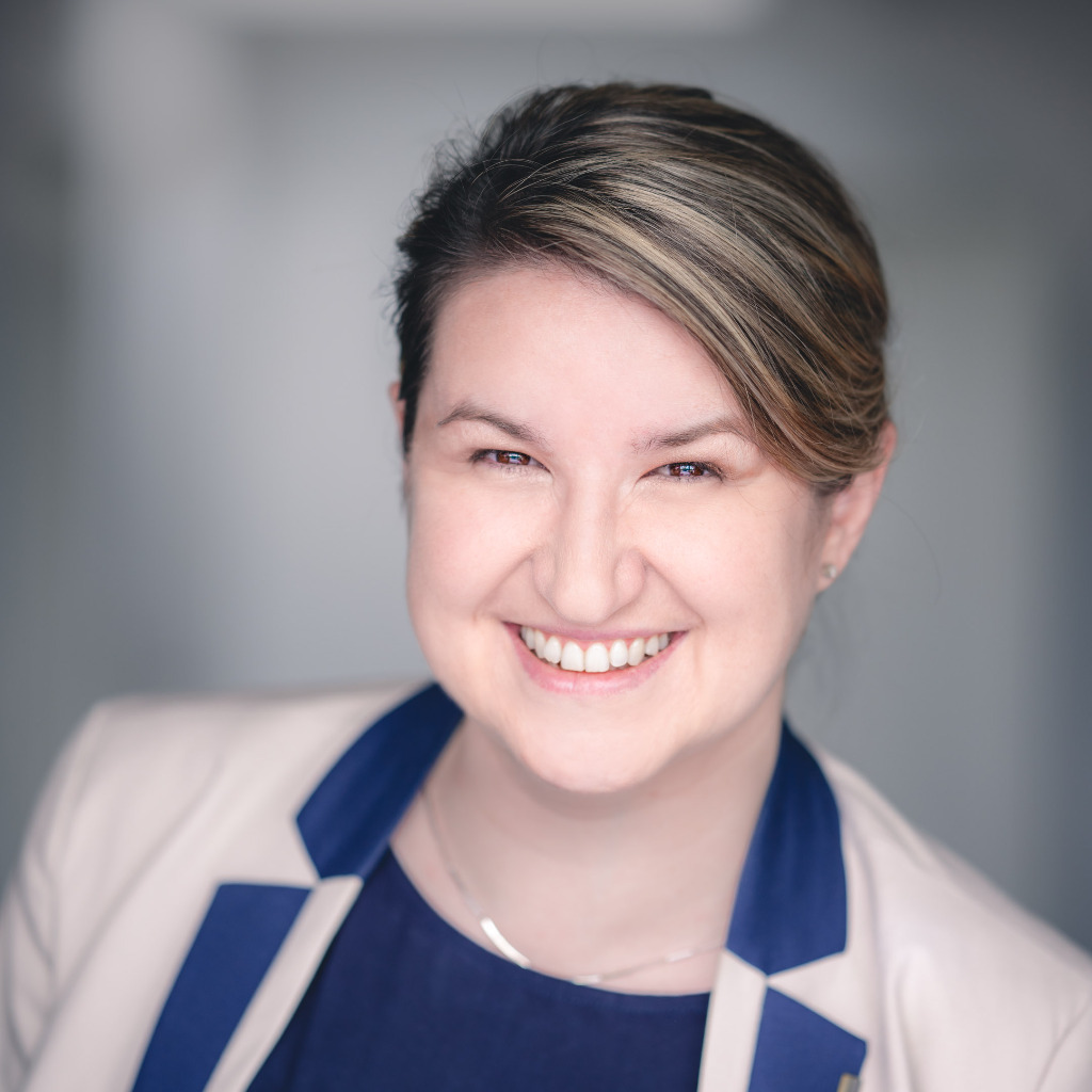 Dr. Alma Stankovic - Projektkoordinatorin, FH Personal - Hochschule ...