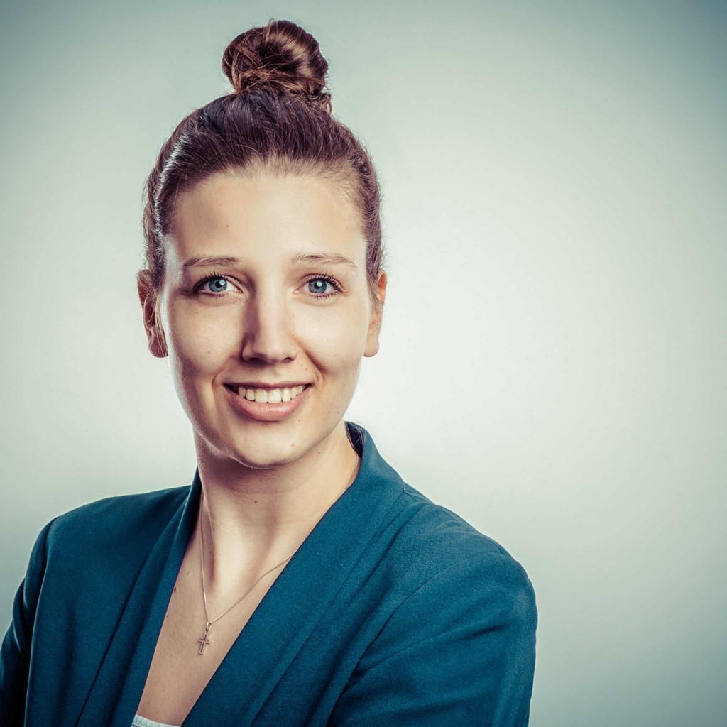 Natalie Ritz - Mitarbeiterin im Vertriebsinnendienst - Hälssen & Lyon ...