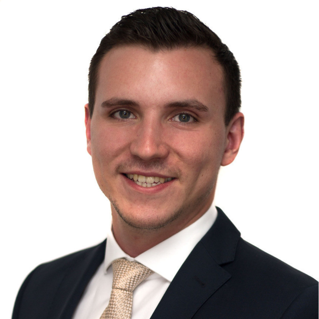 Andreas Henkel - Verkaufsleiter Gebrauchtwagen - Russ Jesinger ...