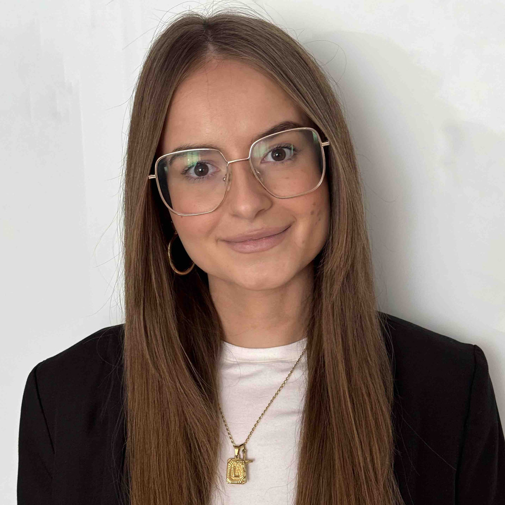 Marija Babic - HR-Managerin - SC Media House | XING