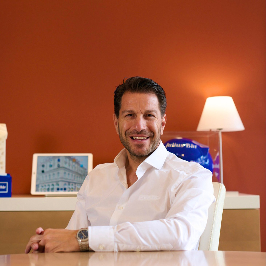 Marco Parroni - Chief Marketing Officer (CMO) - Bank Julius Bär | XING