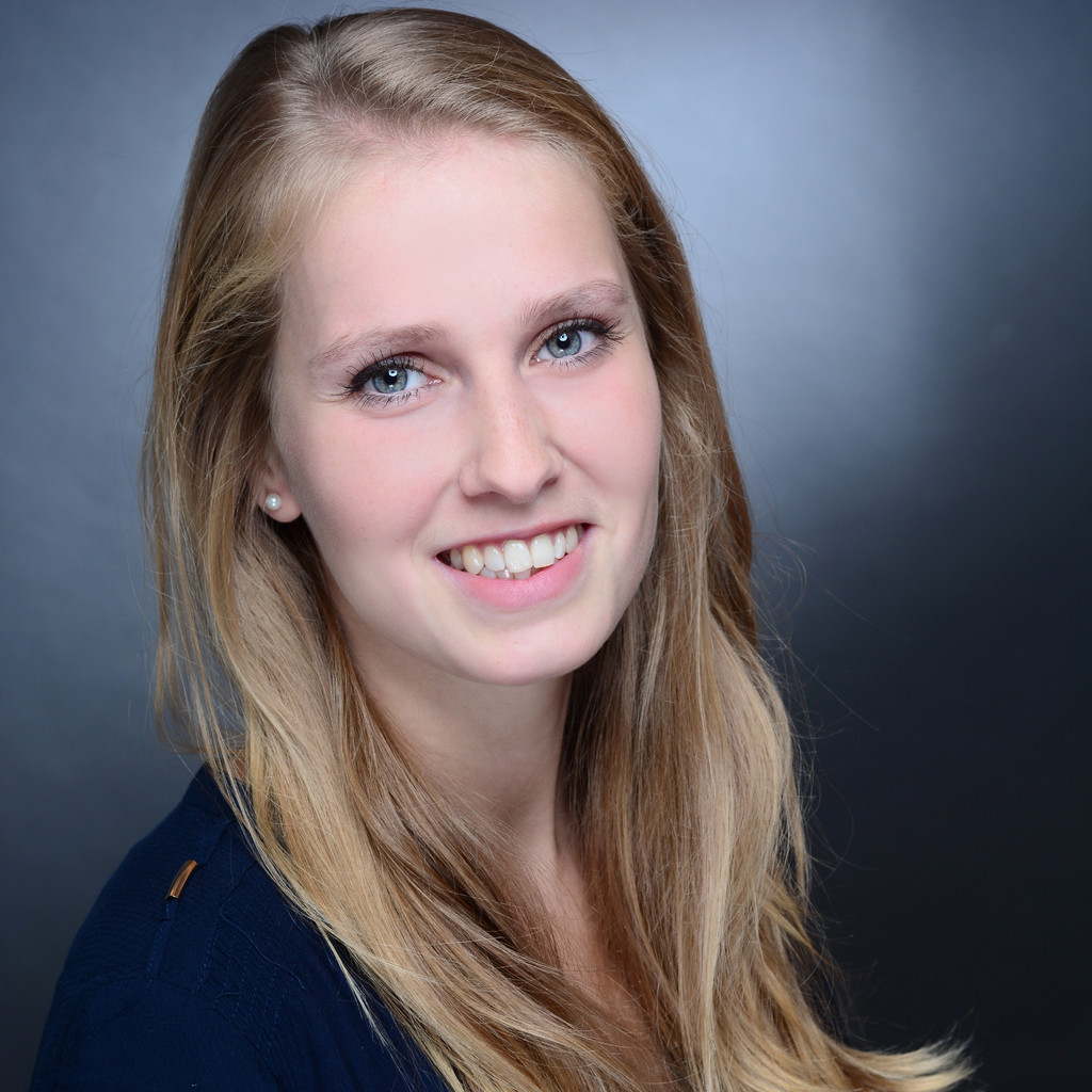 Julia Loginowski - Stadtplanerin - claussen-seggelke stadtplaner | XING