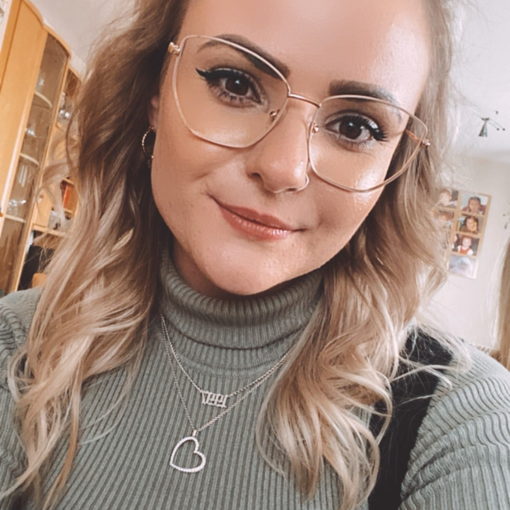 Kimberly Parisi - Produktionsmitarbeiter - Max Schlatterer GmbH & Co ...