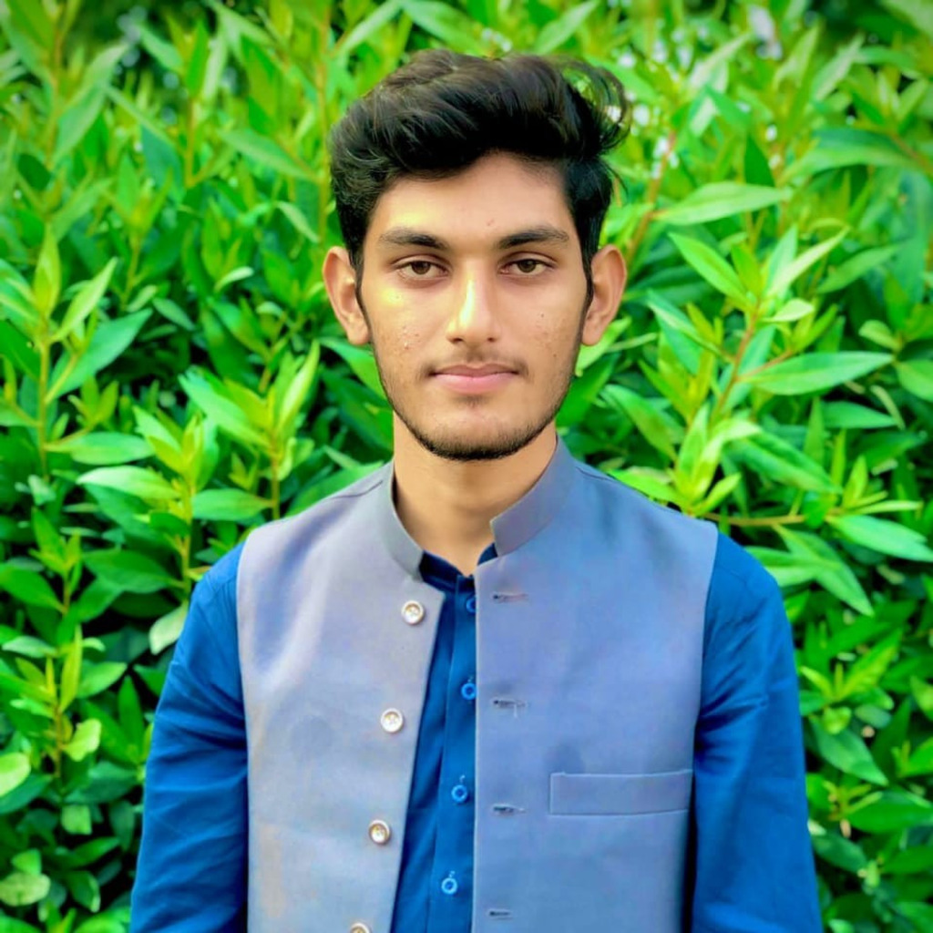 Rafey Arshad - Front Desk Receptionist - CHAAYE AND GRILL | XING