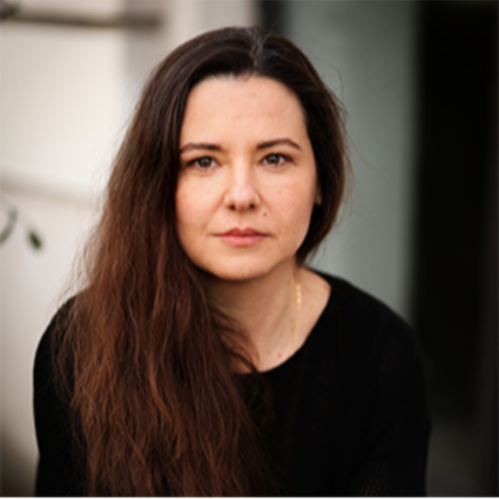 Sandy Zukowski - Product Designer UX, IxD & UI - Freelancer | XING