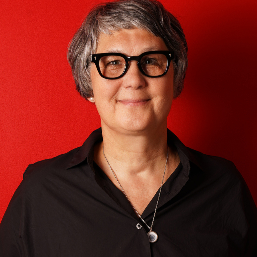 Laura Borg's Instagram, Twitter & Facebook on IDCrawl