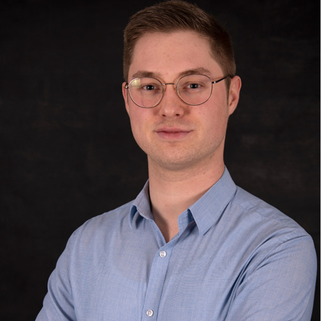 Andre Hanke - Sachbearbeiter im Kundenservice - Iveco-West ...