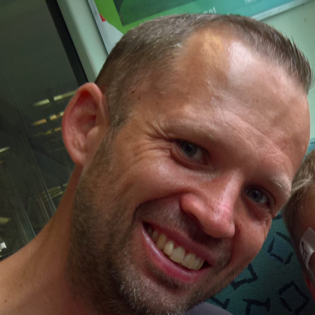 Christian Hauer - Teileinheitsführer - Bundeswehr | XING