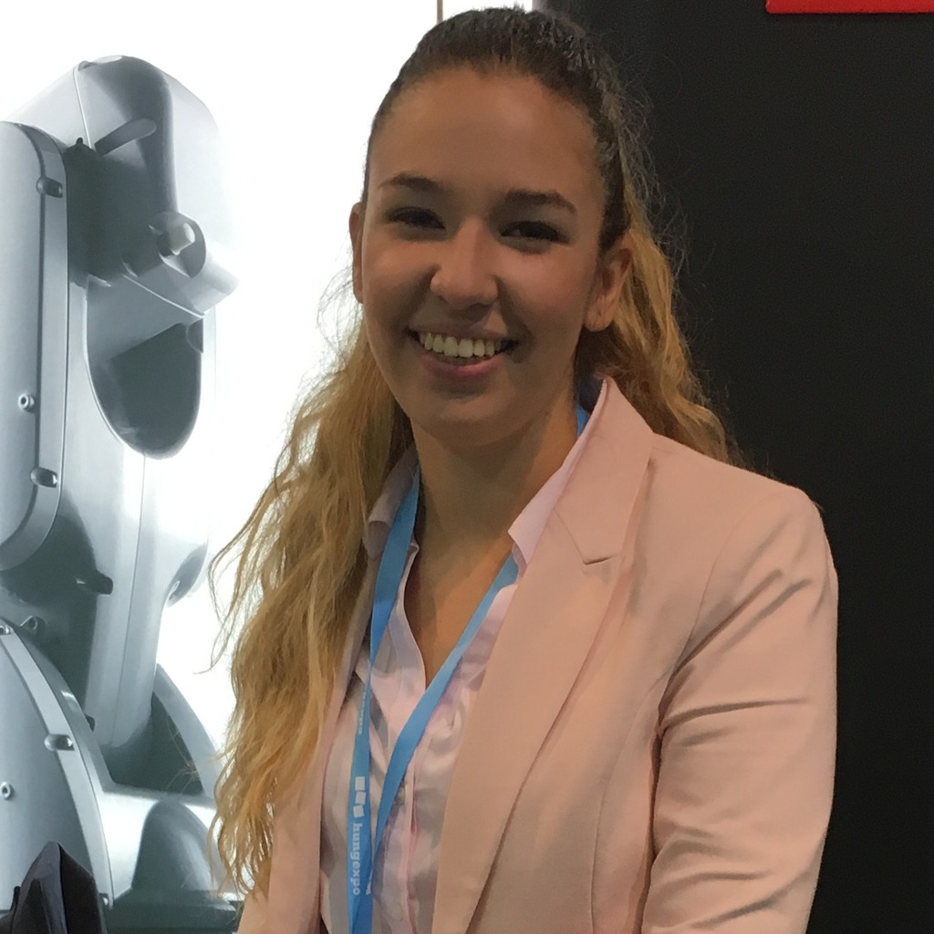 Fanni Fári - Personaldisponent/Trainerin - Georgi GmbH & Co. KG ...