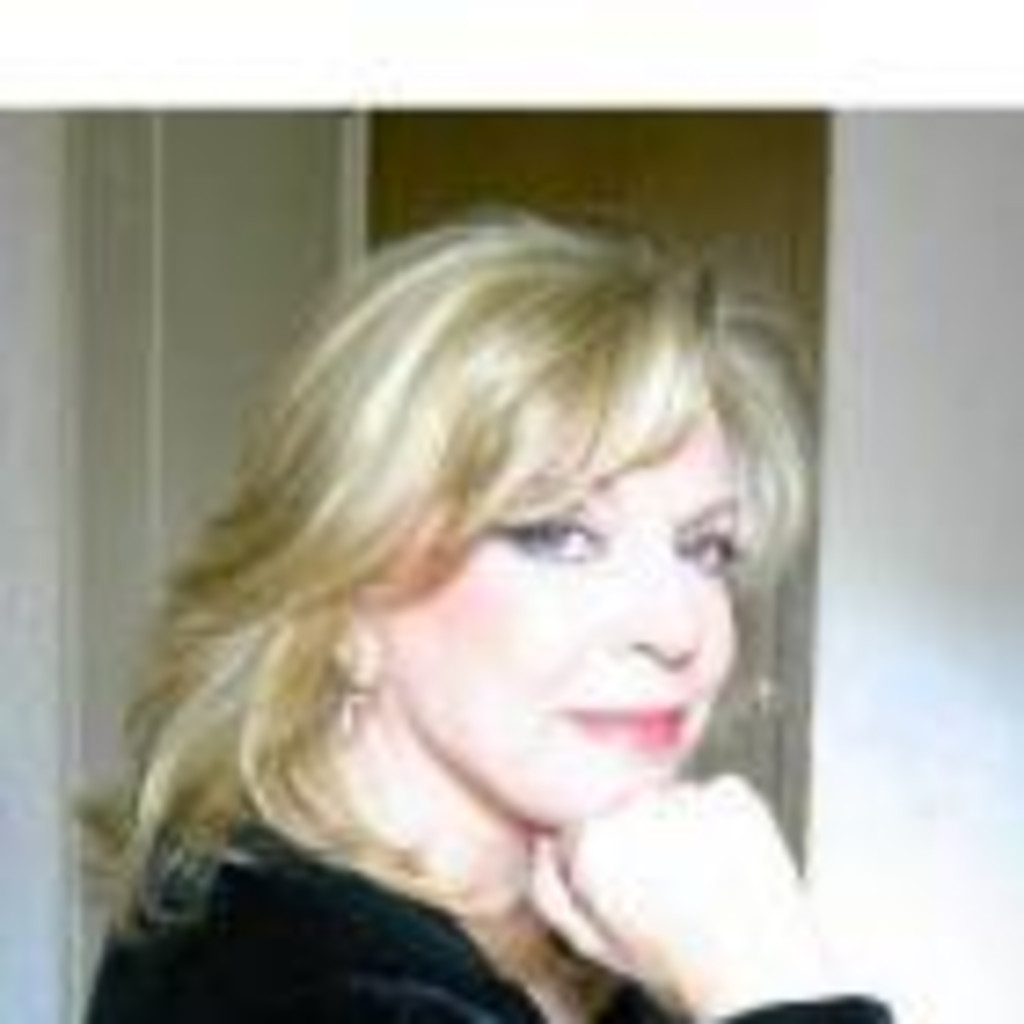 Gaye MacFarlane - Agent - MacFarlane Artists Management | XING