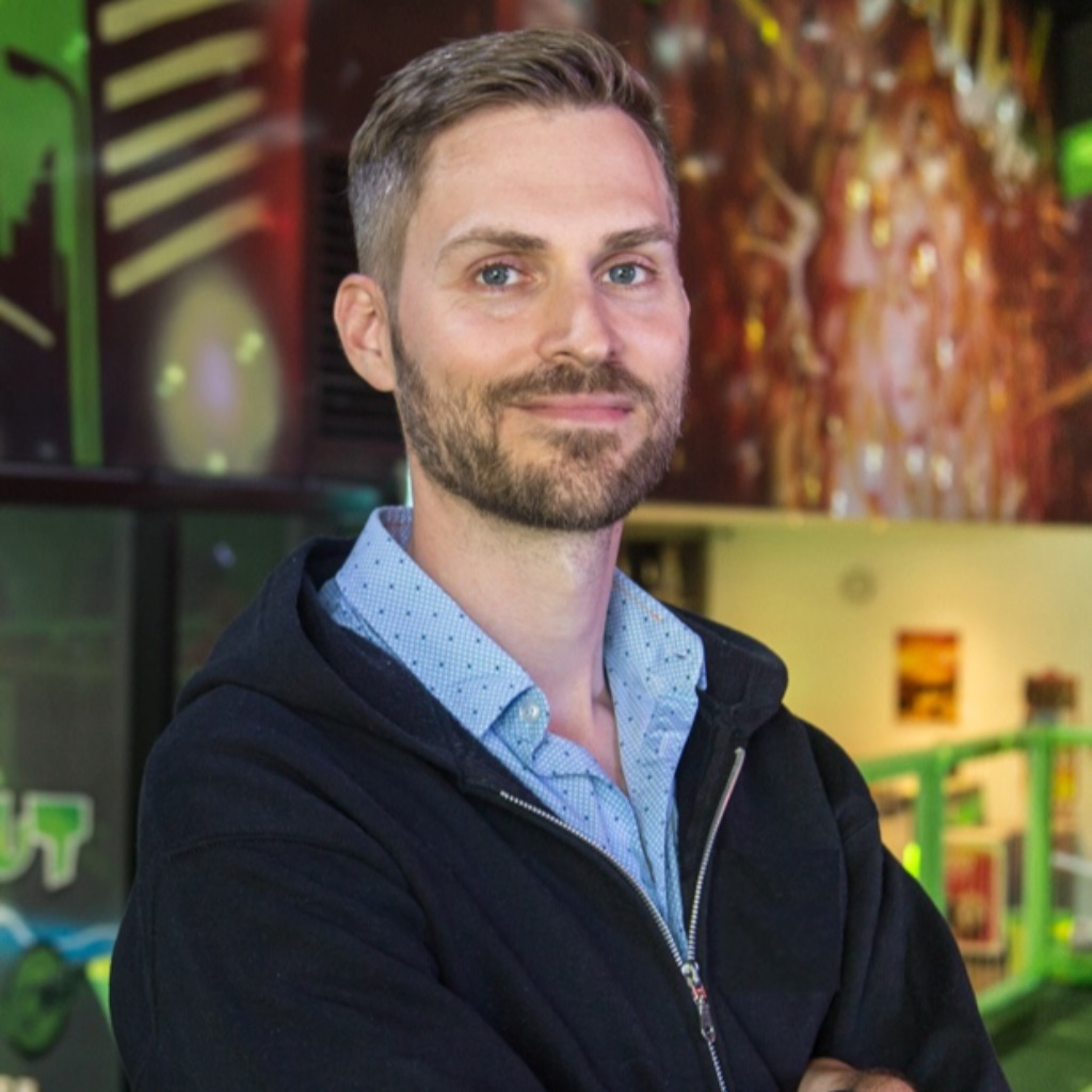 Sebastian Pitzer - Geschäftsführer - FLIP & FLY | XING