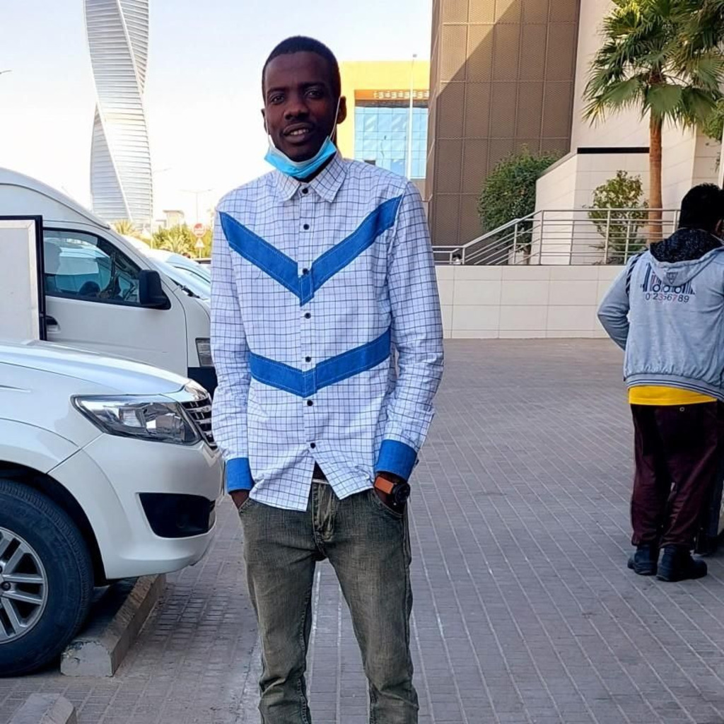 Abdulazeez Yahaya - commi chef - Upscale brand | XING