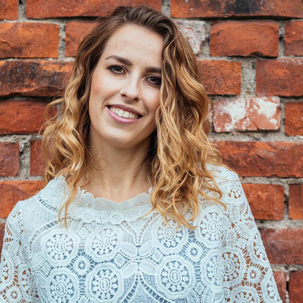 Melanie Feuster - Hairstylistin - Atelier Sebastian Jödicke | XING