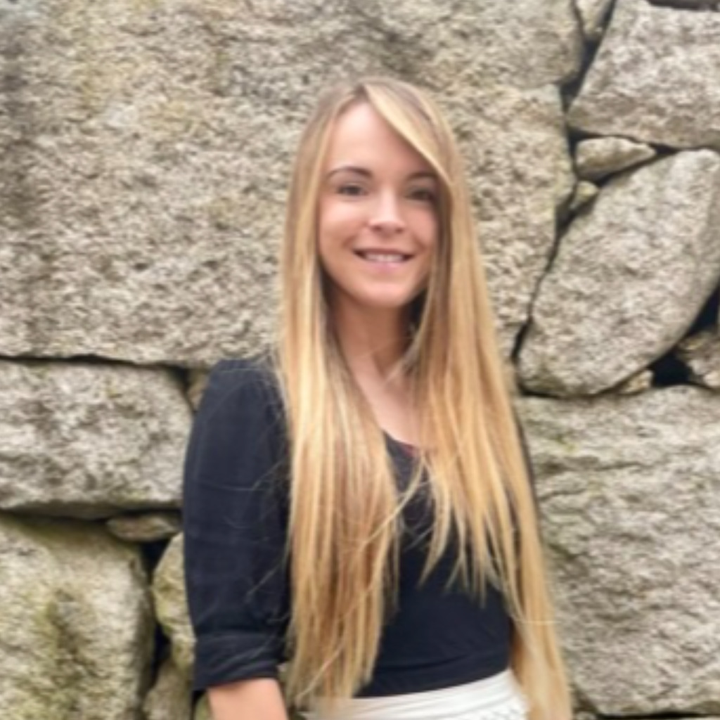 Rebecca Evans's Instagram, Twitter & Facebook on IDCrawl