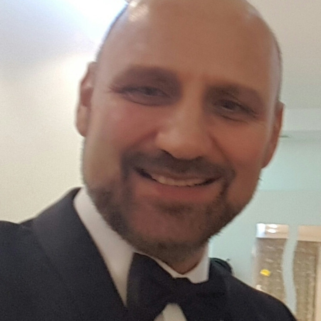 Zoran Stanic - Real Estate Agent - Queensway Real Estate Brokerage Inc ...