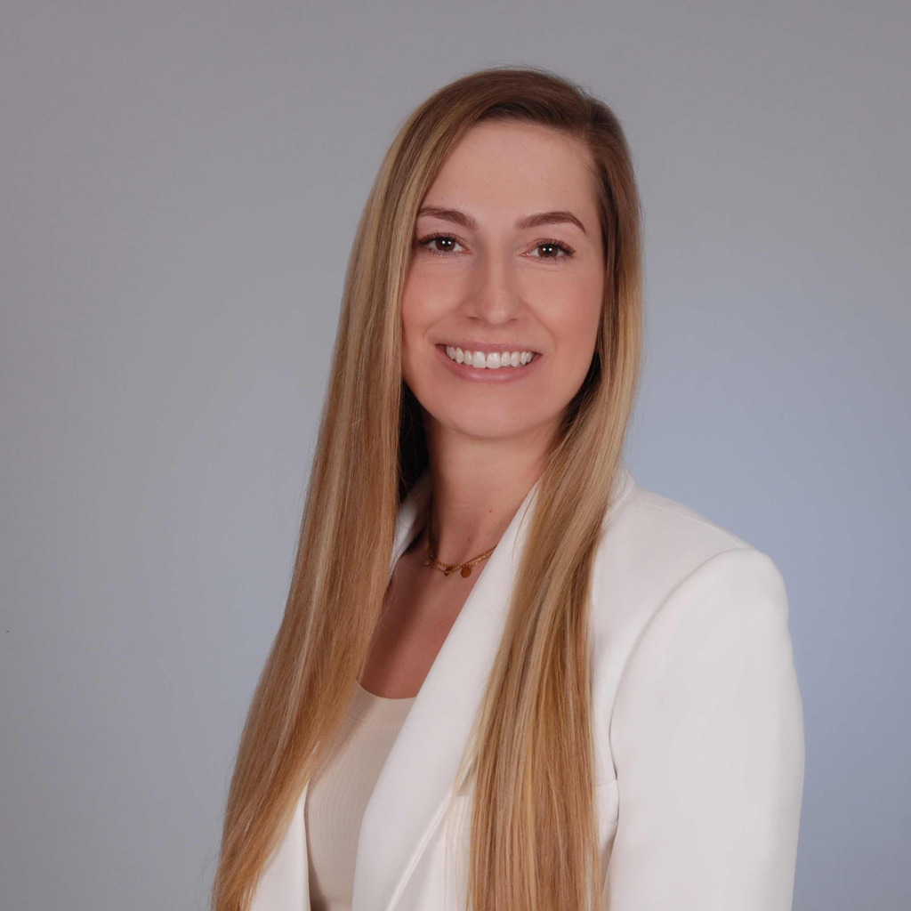 Anna Roth - Fachreferentin - BARMER | XING