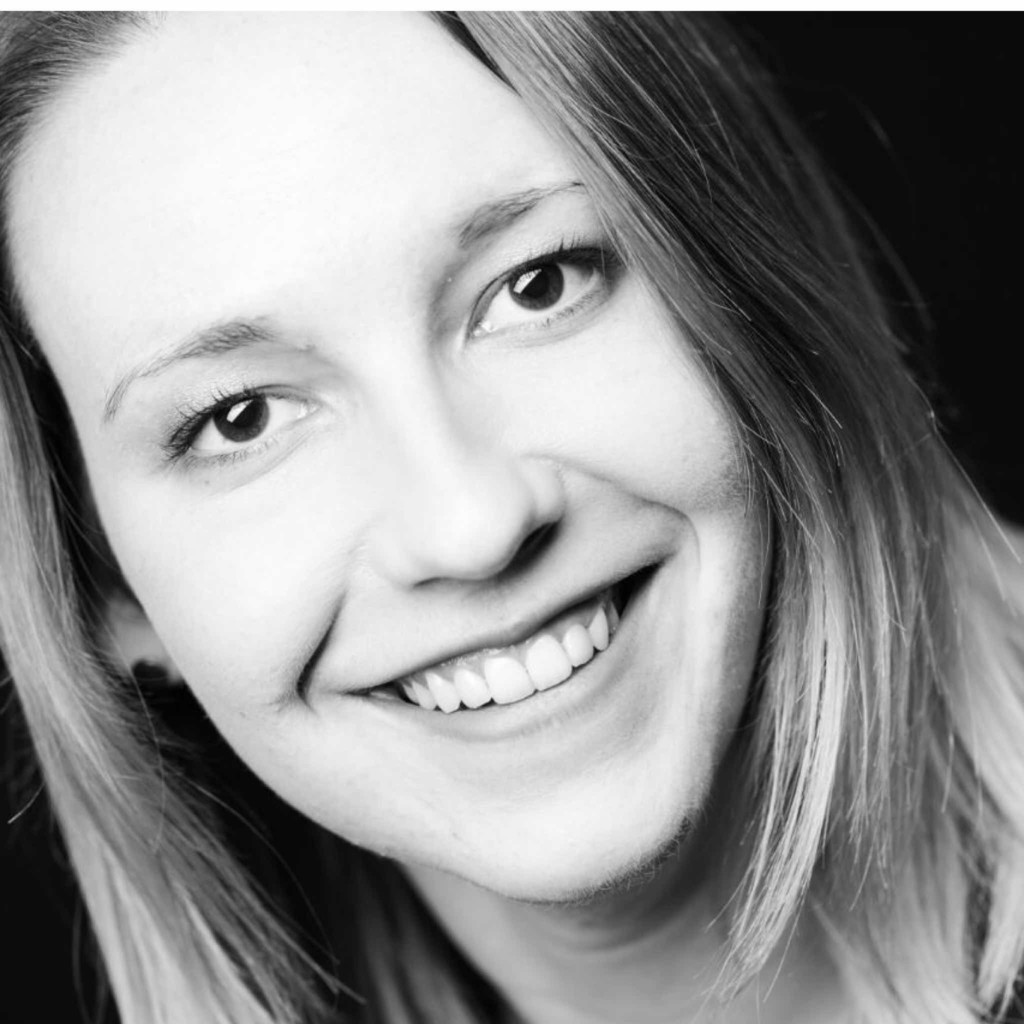 Laura Buschmann in der Personensuche von Das Telefonbuch