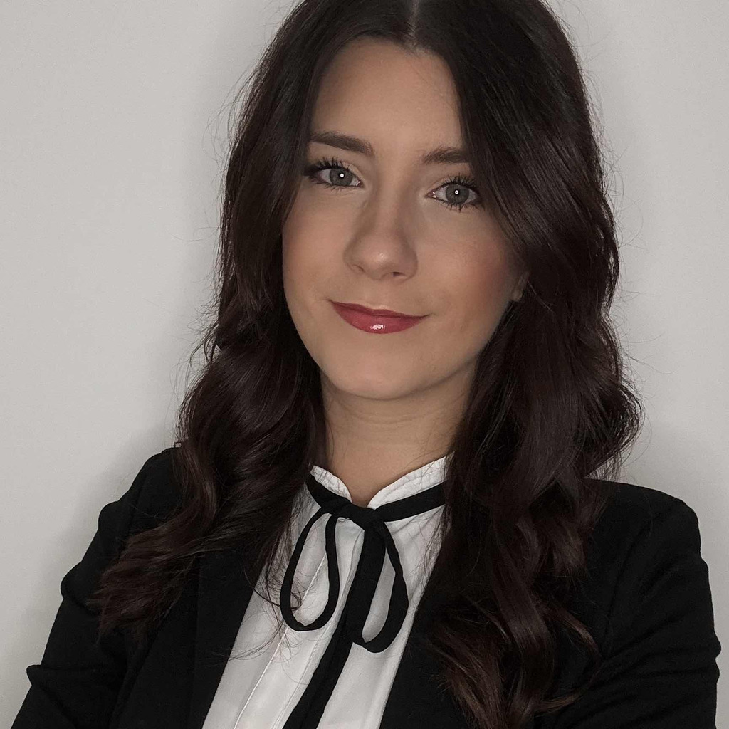 Michelle Stamm - Einkäuferin - OTTO FUCHS KG | XING