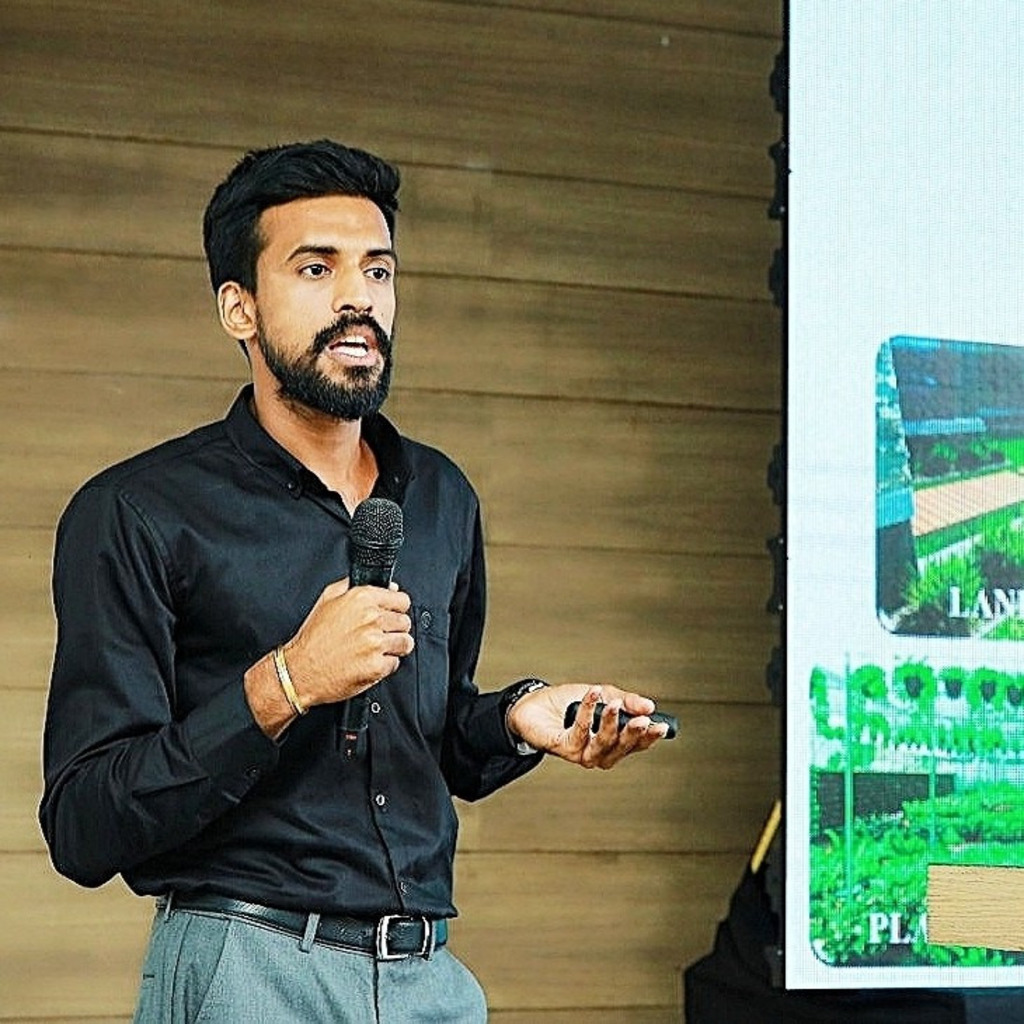 akhil MOHANAN - Head of Business Development - Apollo Builders | XING