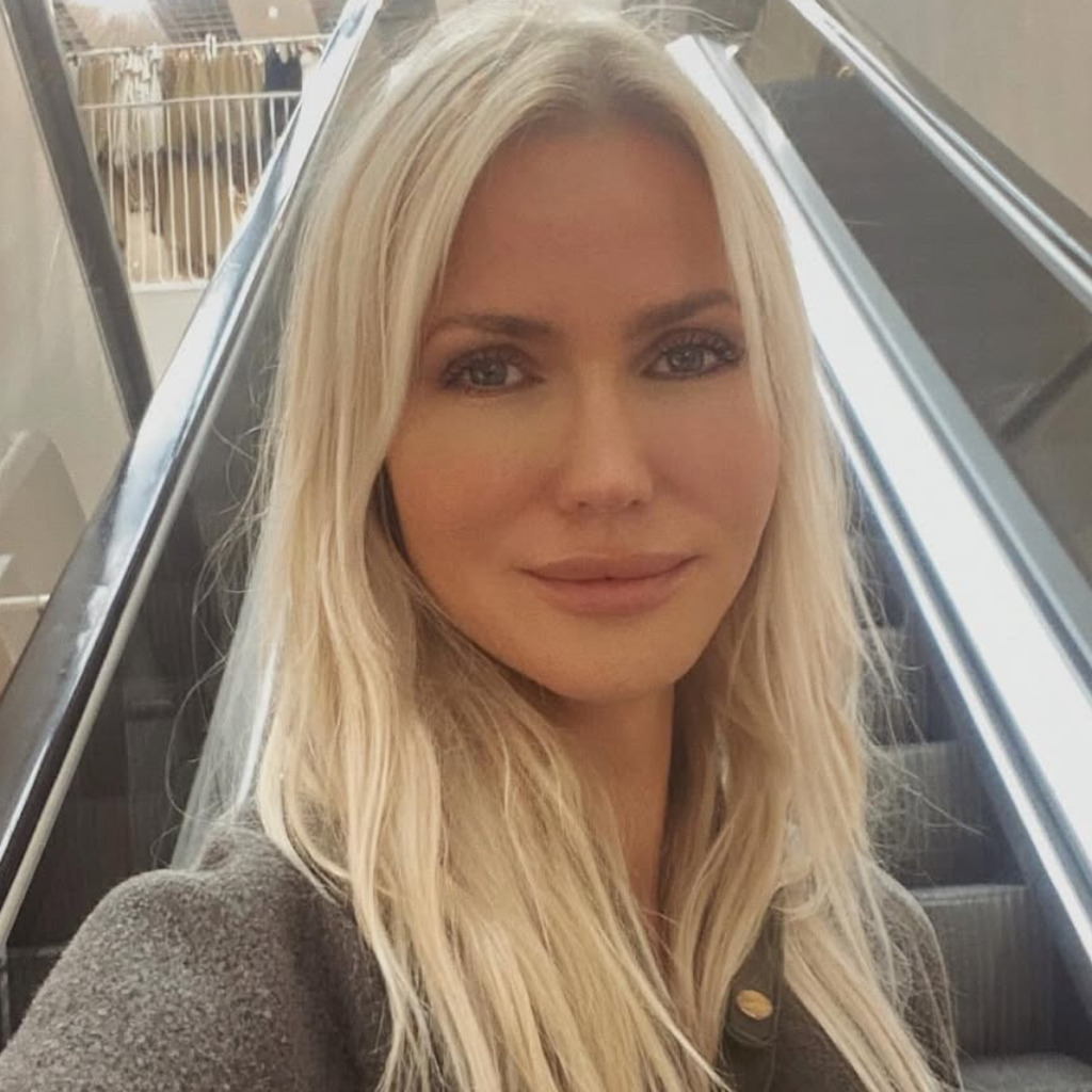 Ruby Hoyle - Maschinenführer - M-net Telekommunikations GmbH | XING