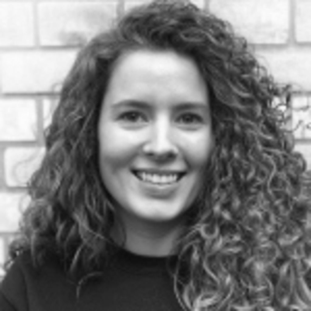 Emma Nielsen Portræt Af Emma Nielsen: Egentligt Var Det Mest Hovedet,