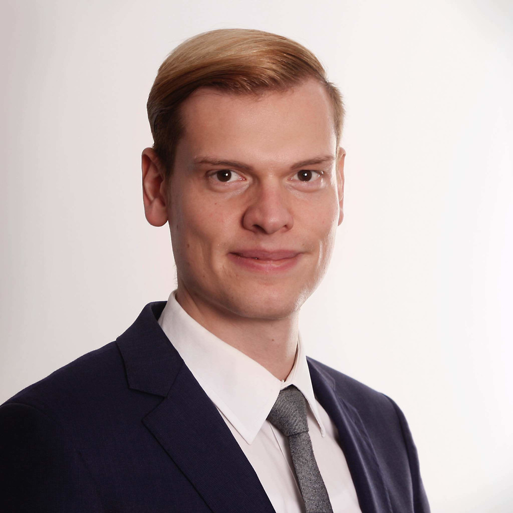 Patrick Färber - Spezialist Finanzierung - Deutsche Apotheker- und ...