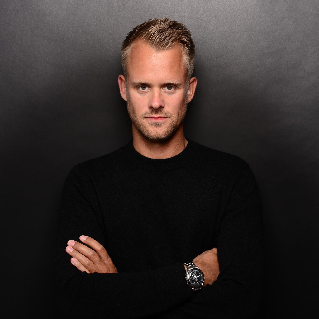 Dr. Jan Philipp Wintjes - SVP Omnichannel - HUGO BOSS AG | XING