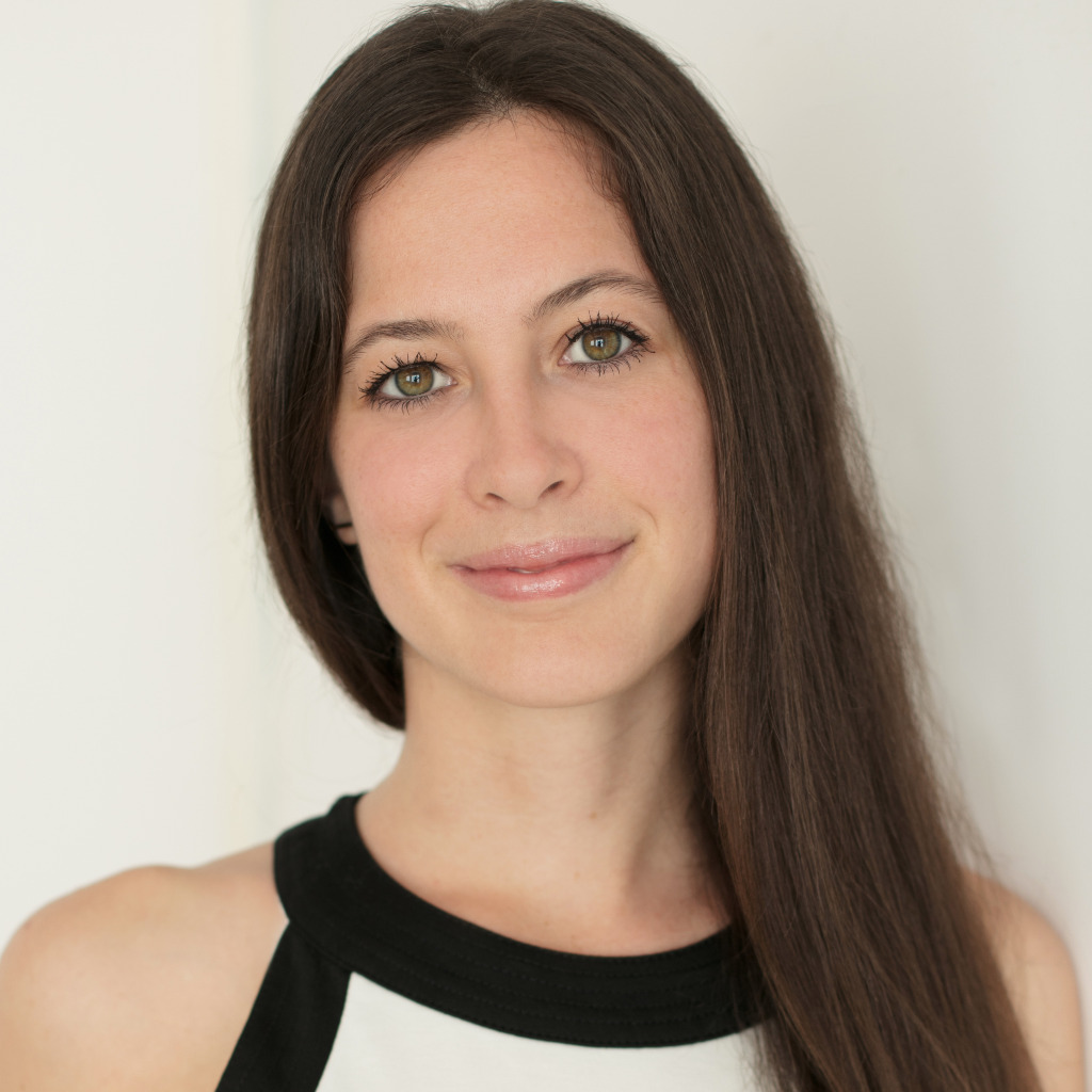 Andrea Kern's Instagram, Twitter & Facebook on IDCrawl