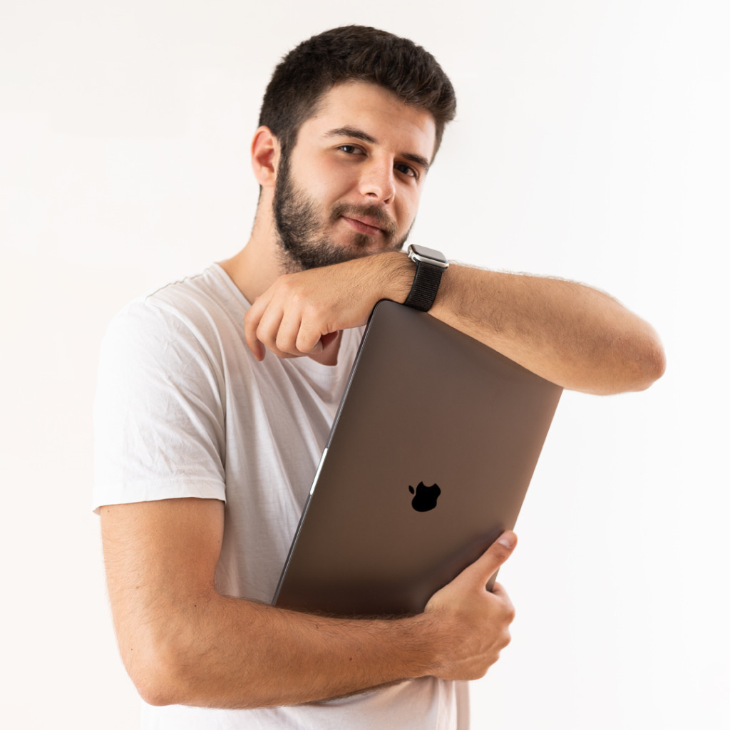 Tuğcan ÖNBAŞ - iOS Software Developer - eightthings | XING