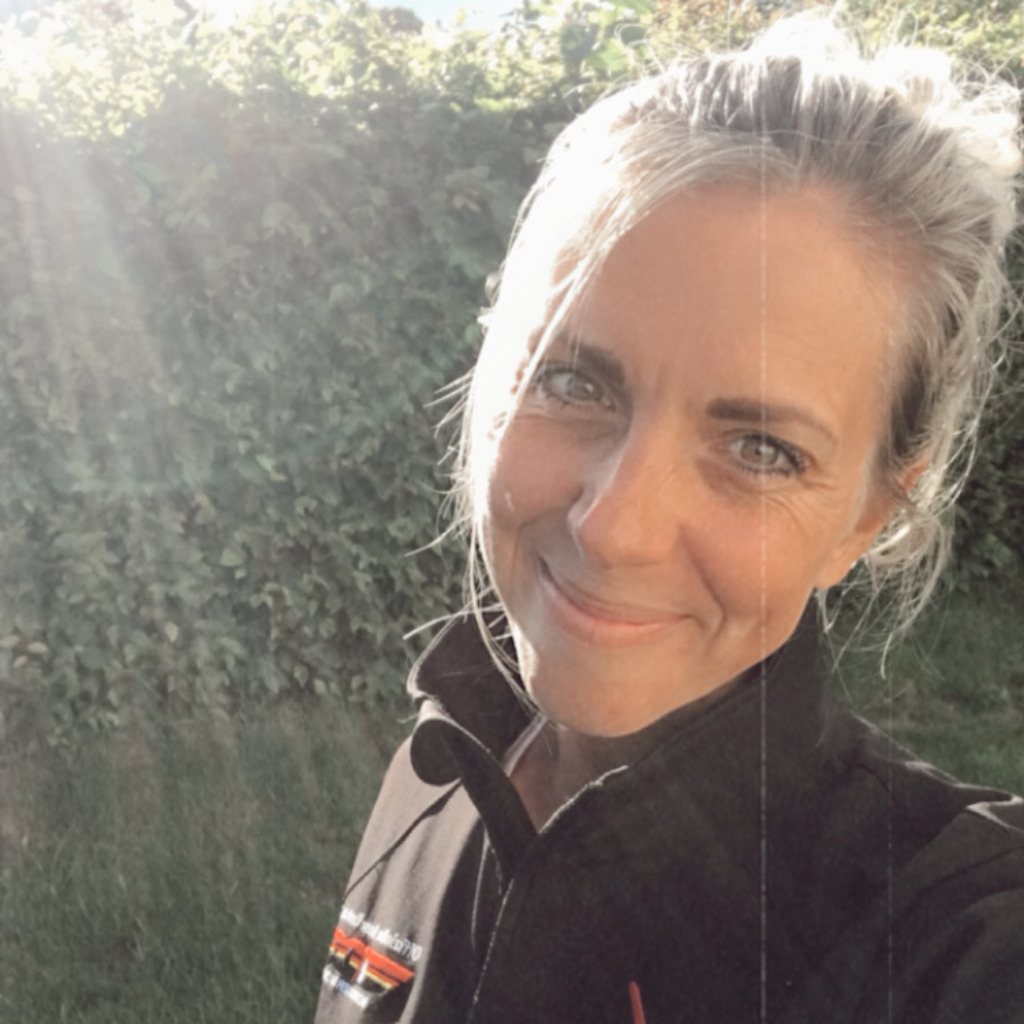 Rebecca Hildebrand's Instagram, Twitter & Facebook on IDCrawl